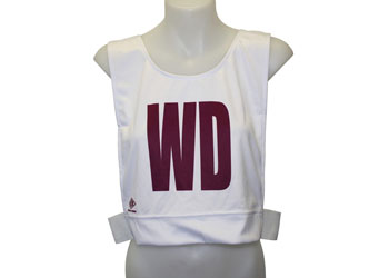 Netball Bibs Senior – White & Maroon - MTA Catalogue